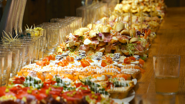 DE PINCHOS E IDIOMAS (ASTURIAS) – Real Asociación Española de Cronistas ...