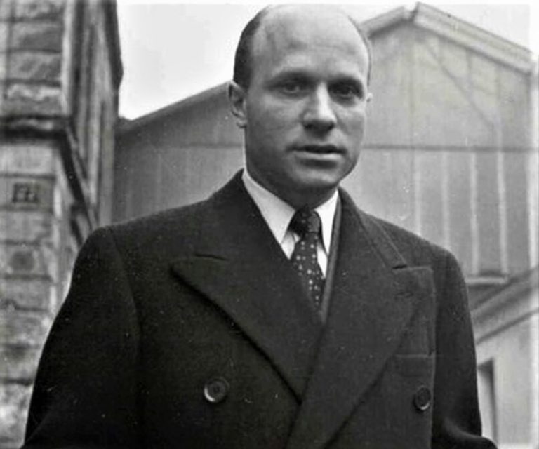 CUANDO MARCEL BICH, INVENTOR DEL BOLÍGRAFO BIC, CORRETEABA POR ...