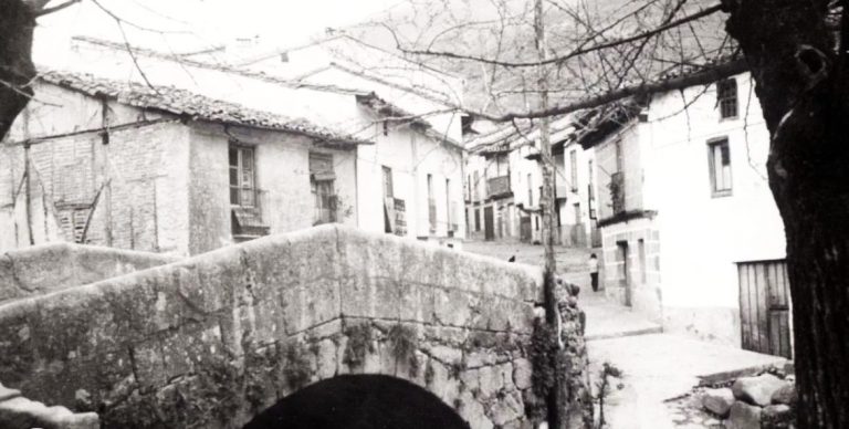 EL «PUENTE CIMERO» DE TORNAVACAS EN LA DÉCADA DE 1970 – Real Asociación ...